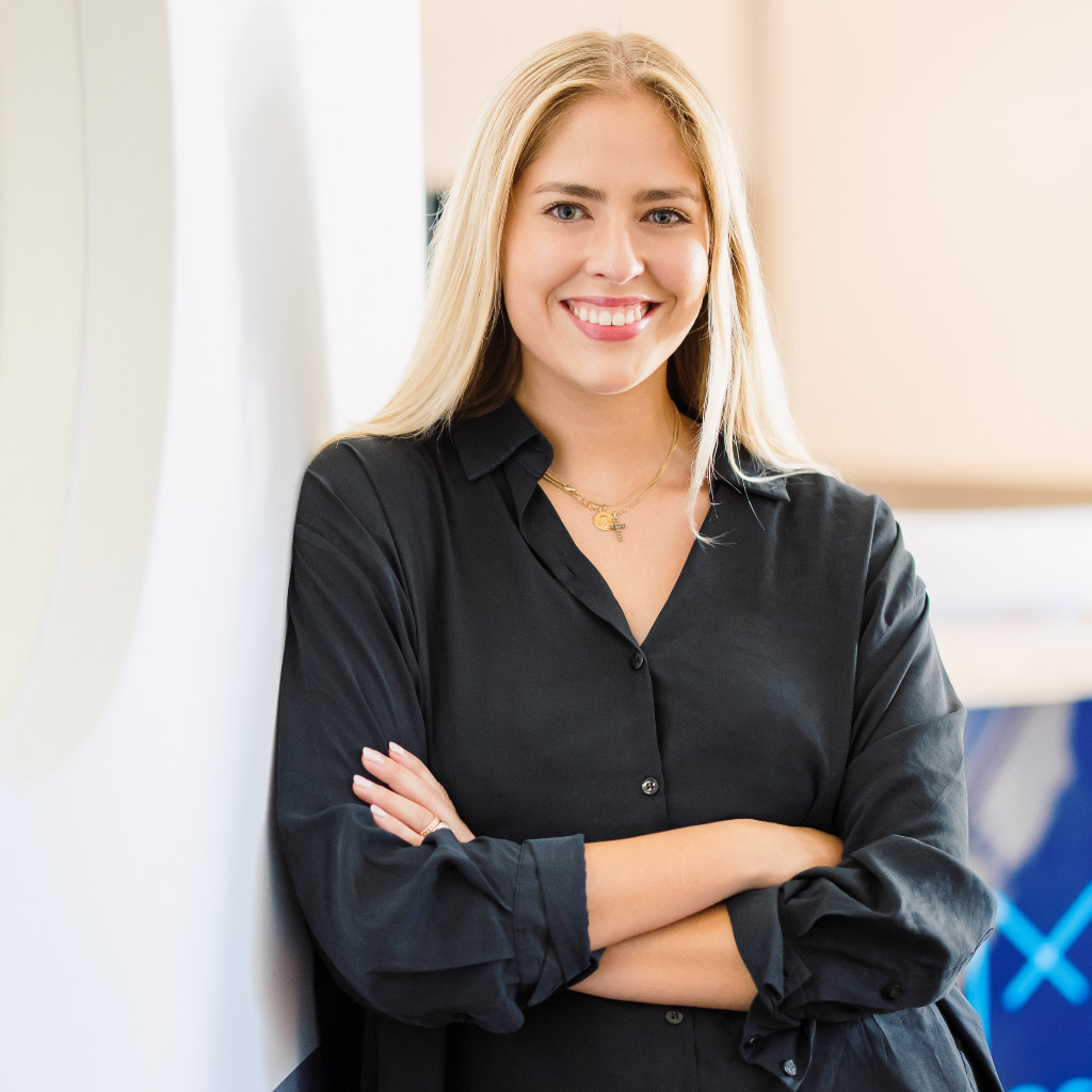 Denise Hoffmann - Head of HR & Trainees - microstaxx GmbH | XING