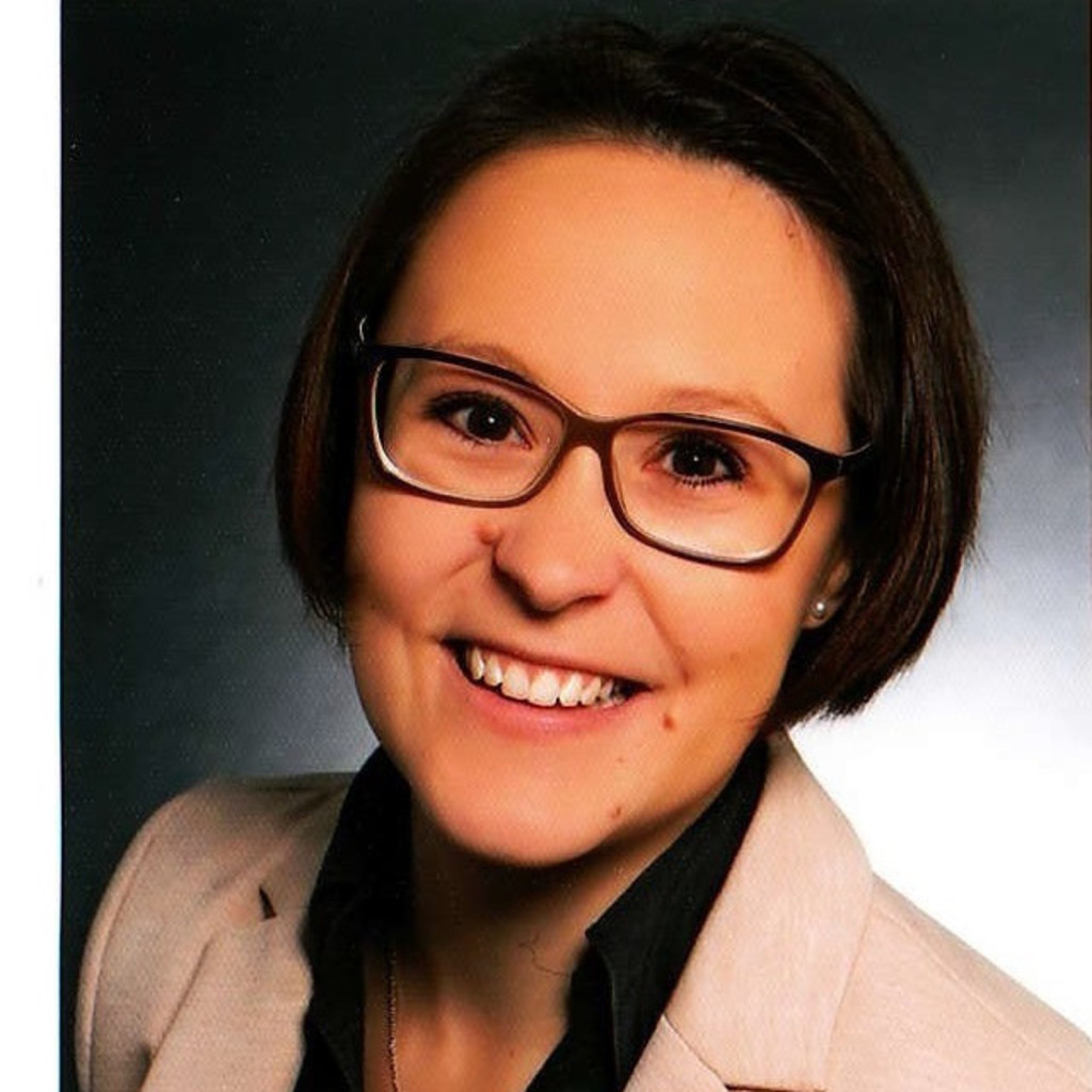 Julia Tietz - Betriebswirtschaft und Unternehmensmanagement - Walter ...