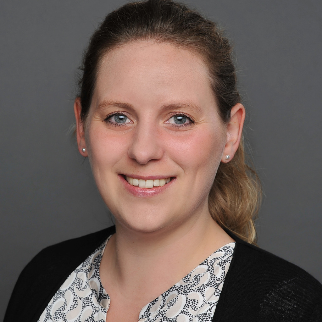 Lisa Reuter's Instagram, Twitter & Facebook on IDCrawl