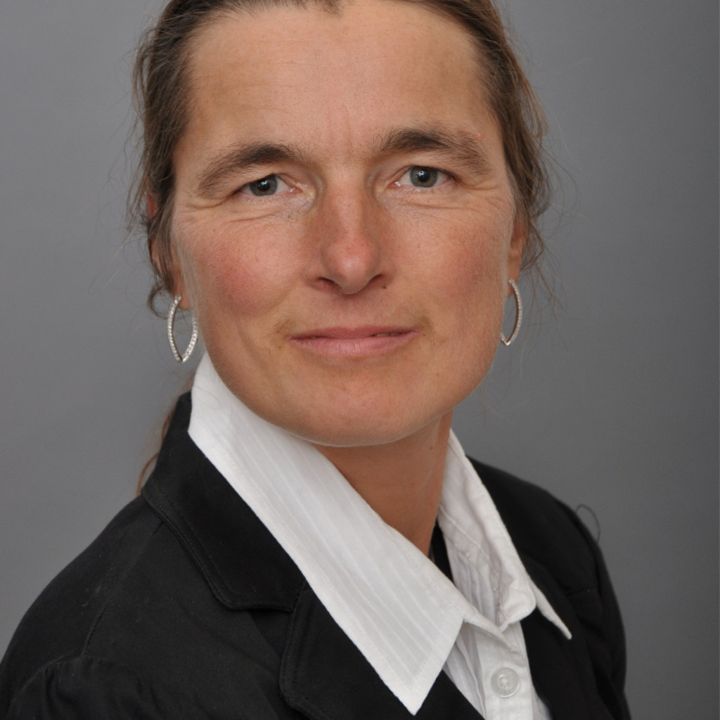 Ute Völz: Ausbildung und Berufserfahrung | XING