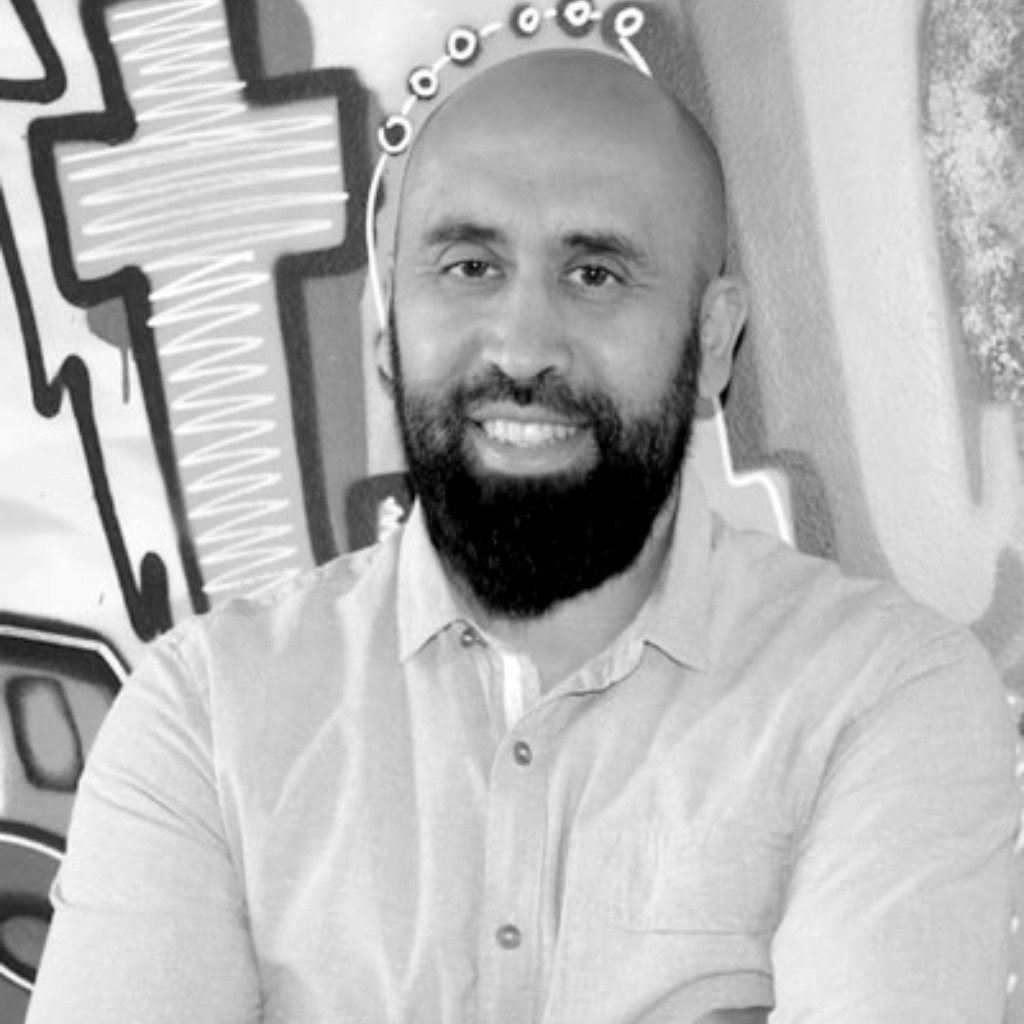 Kejwan Safari - Geschäftsführer - Karrieregarten | XING