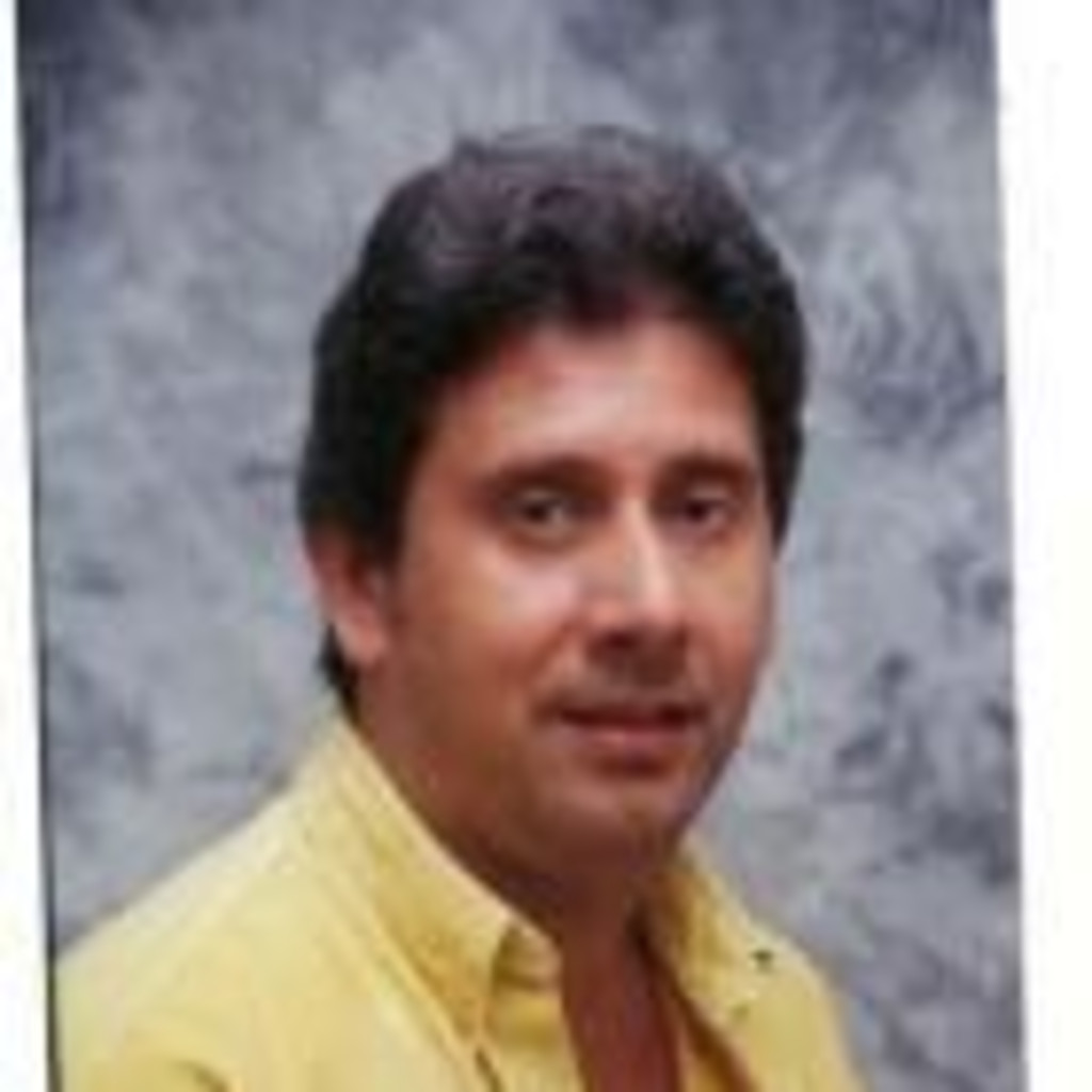 Henry Melo Amoza - Redactor - Plumas y Letras | XING