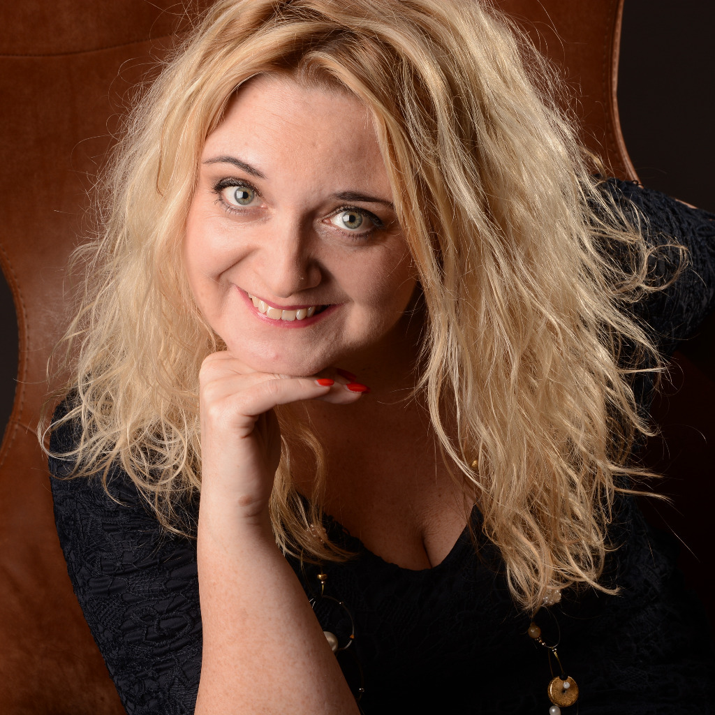 Sabine Roman - Geschäftsführerin - Neuwieder Kalender Verlag GmbH | XING