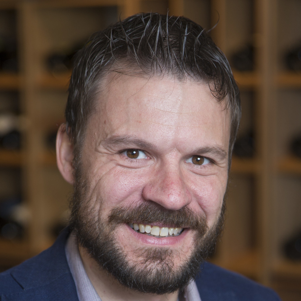 Roger Graf - Weinberater - Vinothek Brancaia | XING
