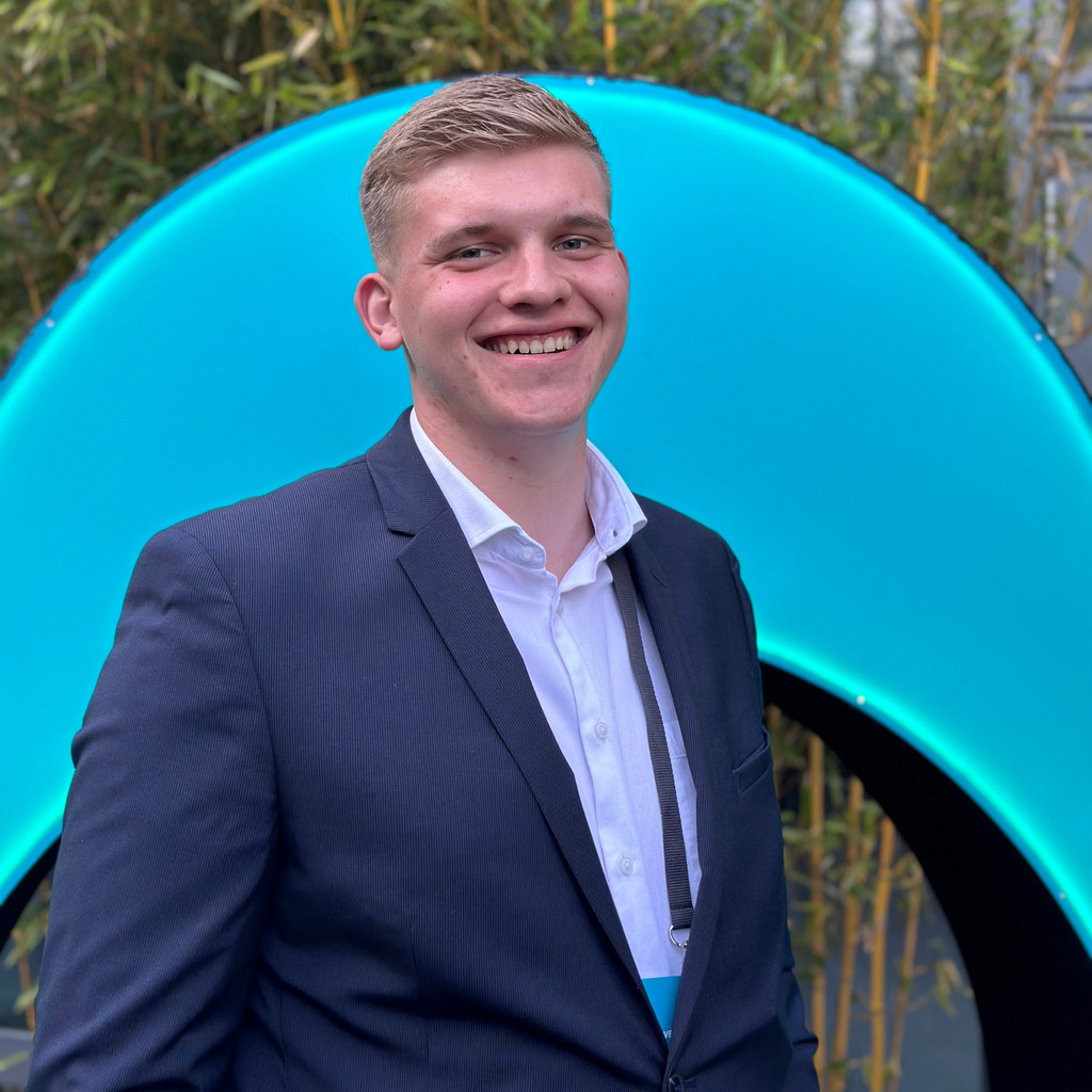 Linus Schindler - Vertriebsleiter - MA/DE UG | XING