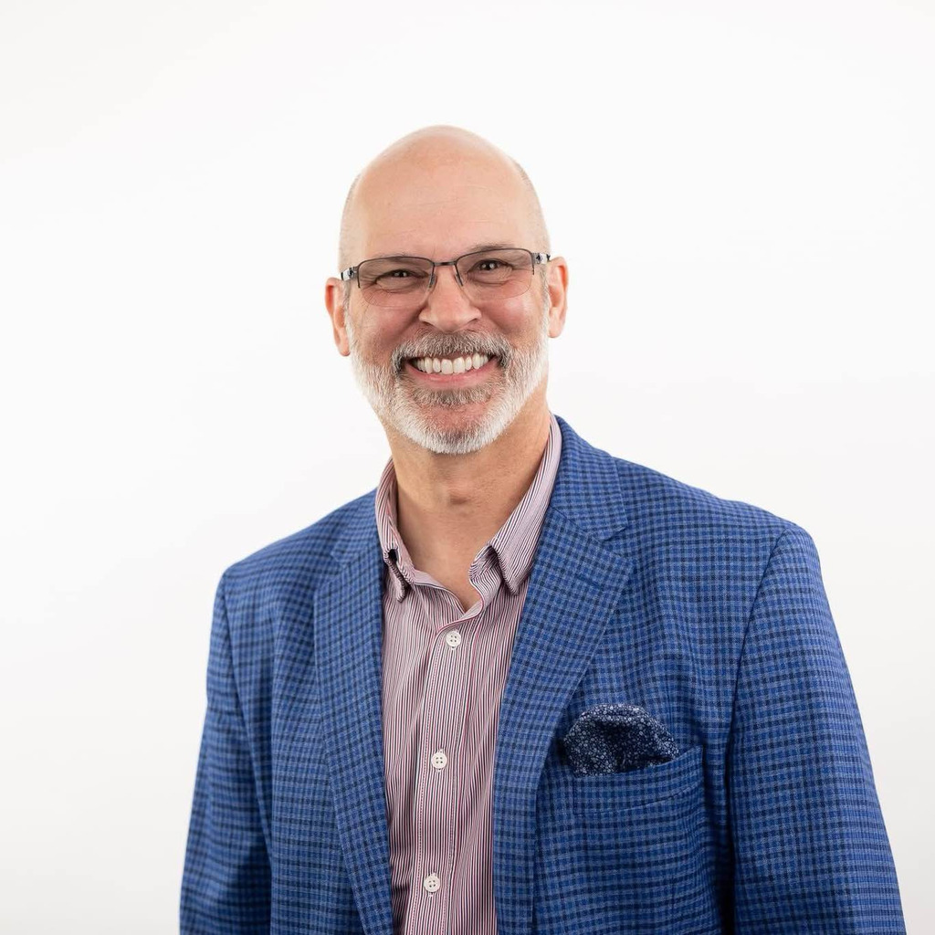 Lucas Magnus - Financial Professional - TradingView | XING