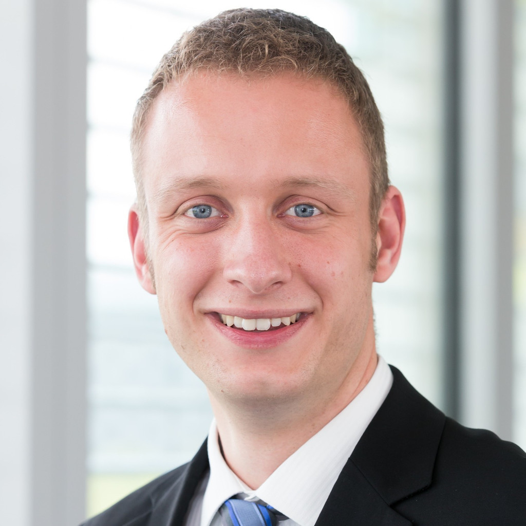 Dr. Peter Csapo - Head of Strategy & Corporate Development - Deichmann ...