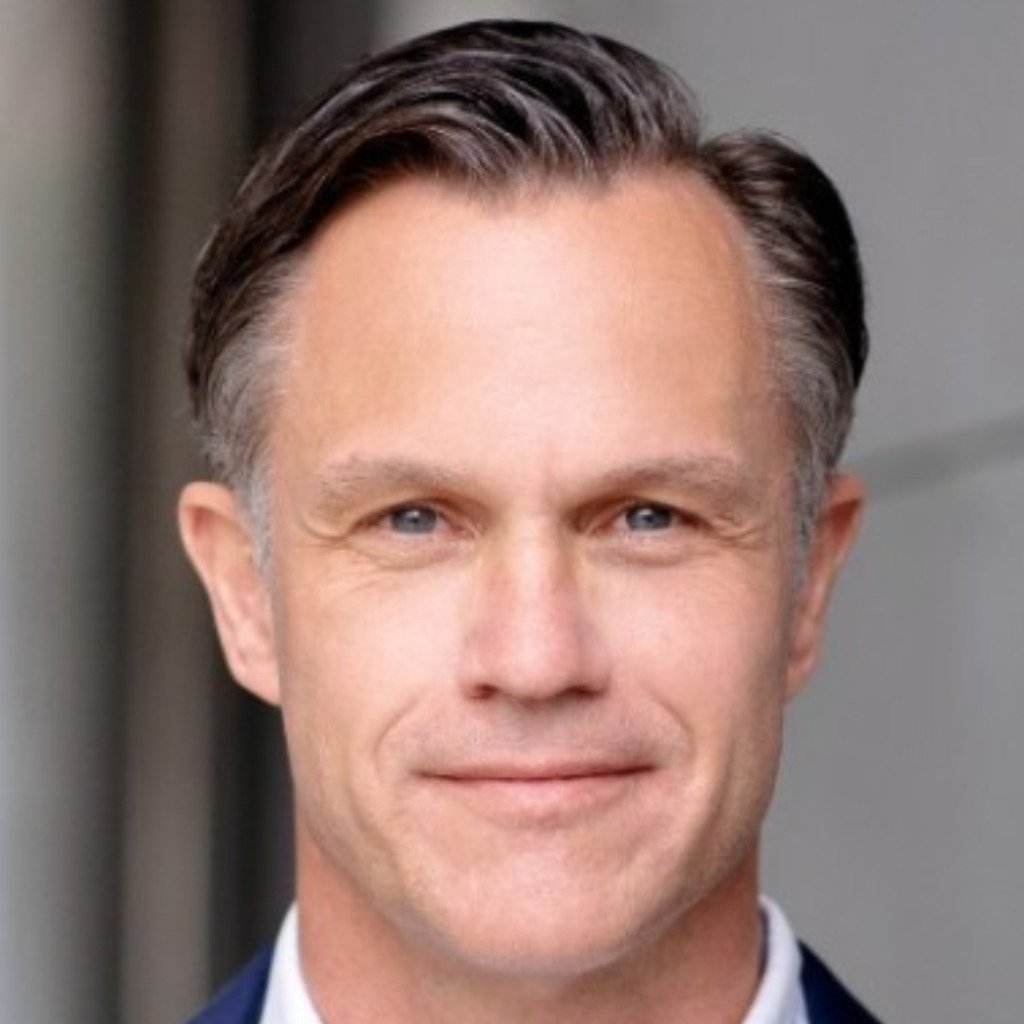 Sven Noth - Managing Director & SVP LIAISON GAS & CEE - NBC Universal ...