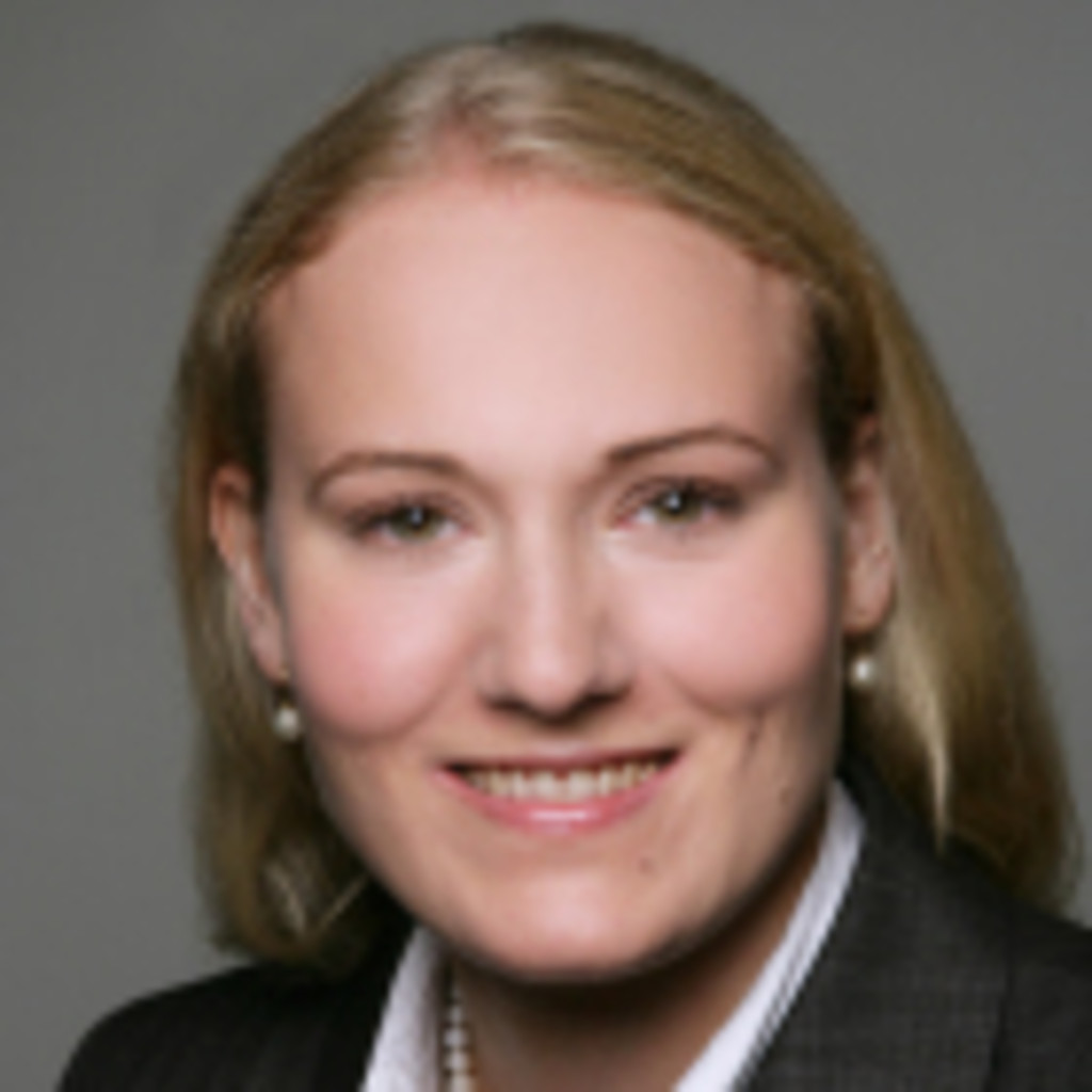 Nina Grebien - Tax Manager/ Syndikus-Steuerberaterin - IntReal International Real Estate ...