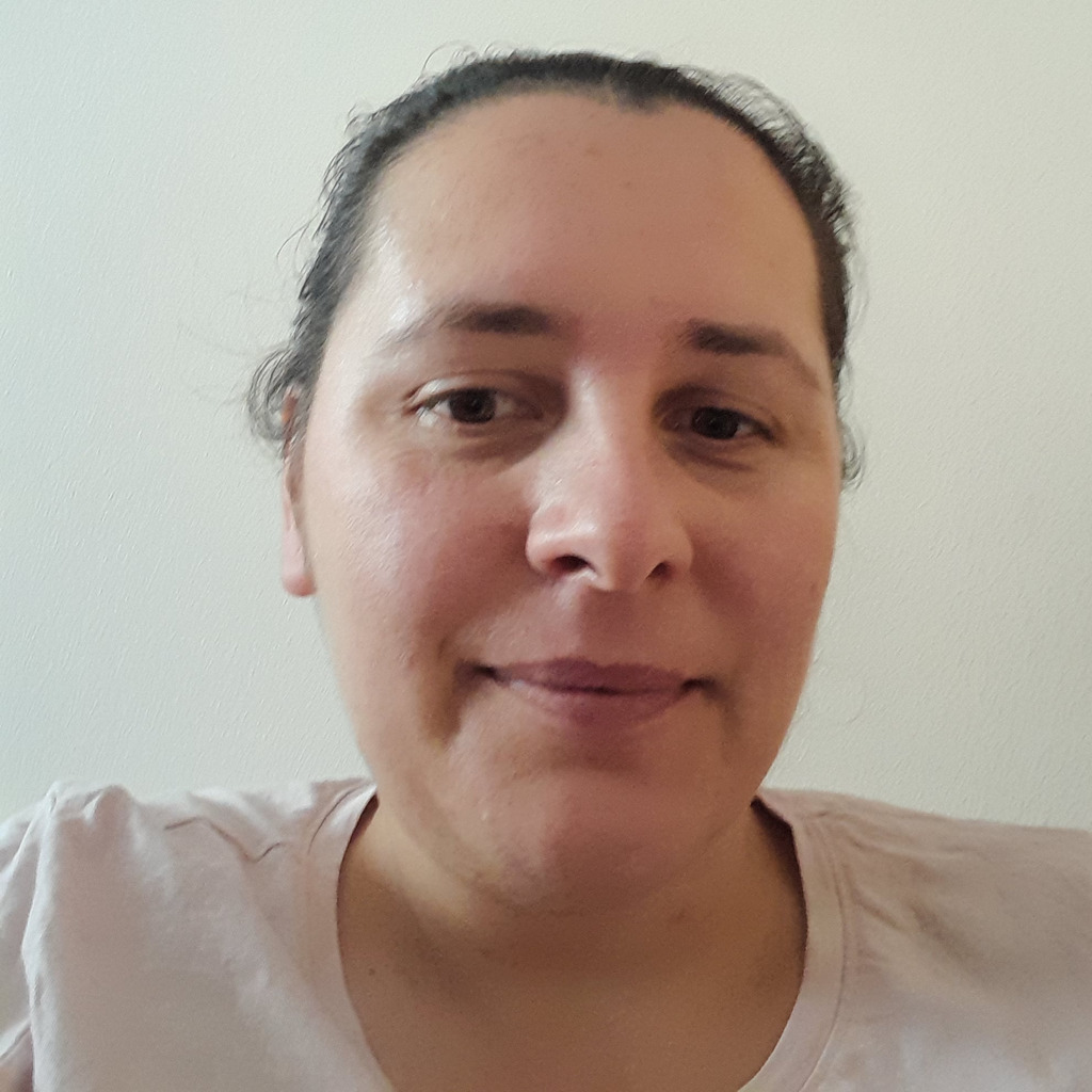 Maidanciuc Lidia Maria - Zimmermädchen - Alpen Herz | XING