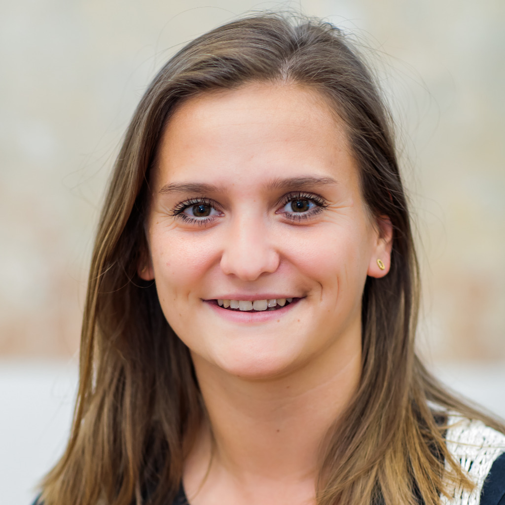 Lisa Stefan's Instagram, Twitter & Facebook on IDCrawl