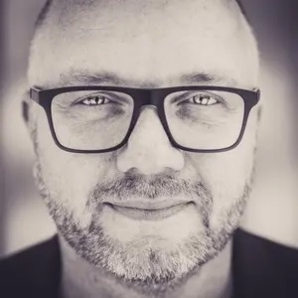 Michael Ehlers - Rhetorik-Trainer und mehrfacher Buchautor - Institut ...