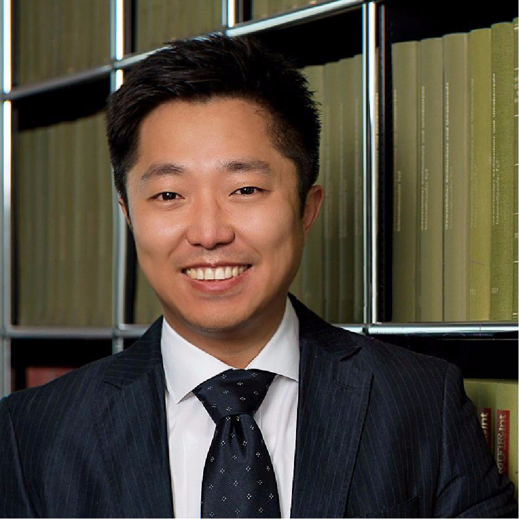 HANG DING - IP Manager - Heraeus | XING