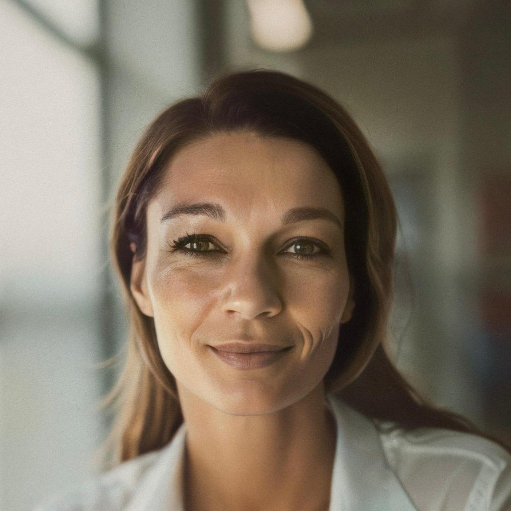 Tanja Scharnagl - Instant Service Center Clerk - Intercontinental Wien ...