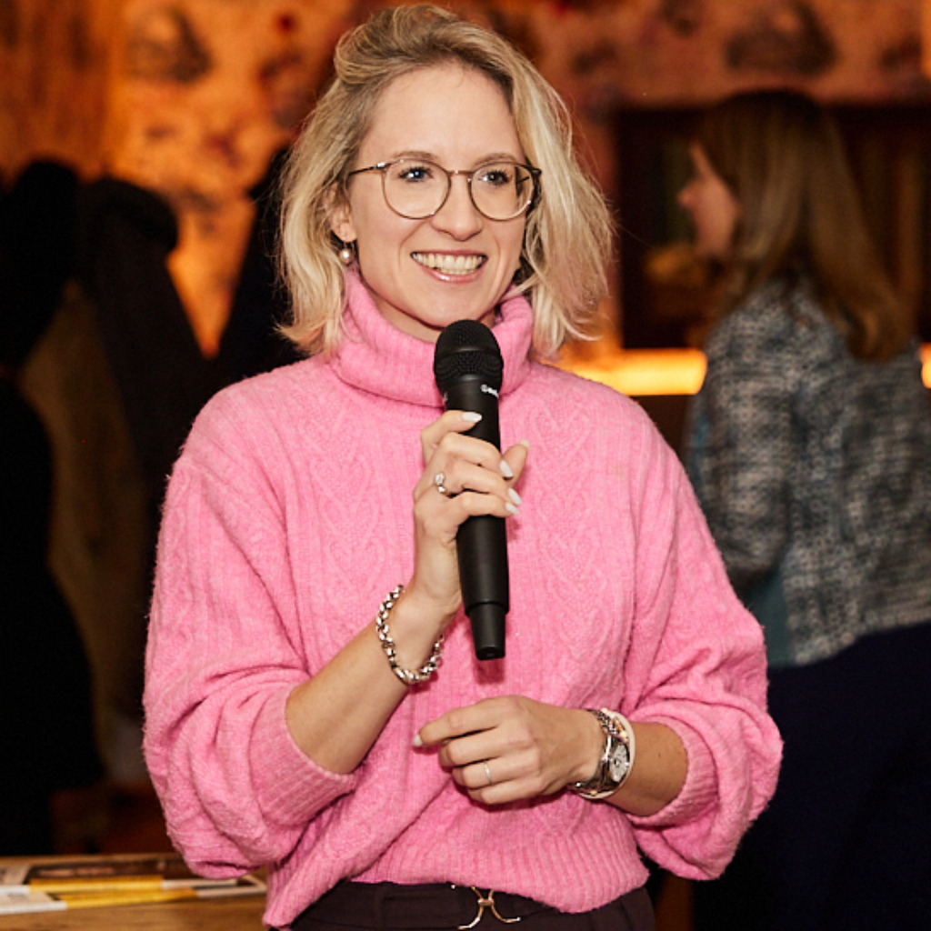 Mag. Valentina Stark - Marketing & Communications - Wayne Financial ...