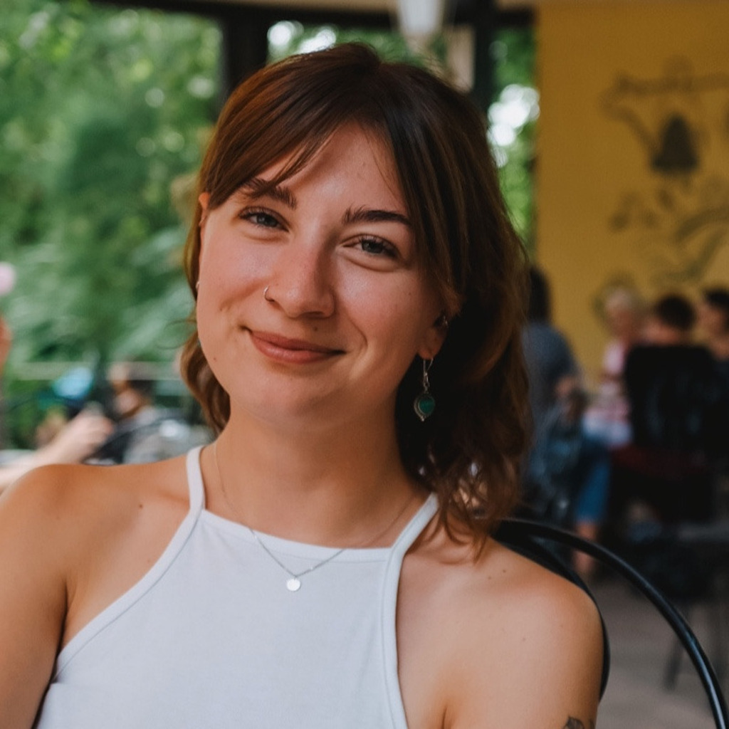 Lilly Herbst - Erzieherin - Uniklinikum Erlangen | XING