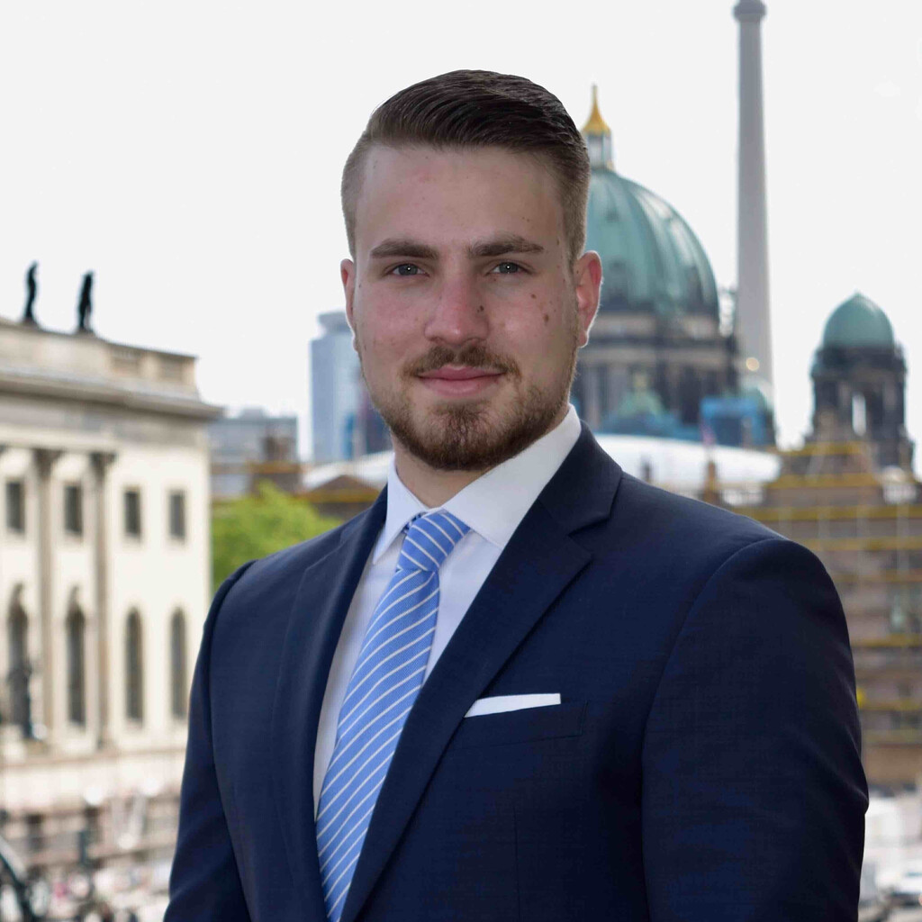 Marc Berninger - Wissenschaftlicher Mitarbeiter - CLIFFORD CHANCE ...