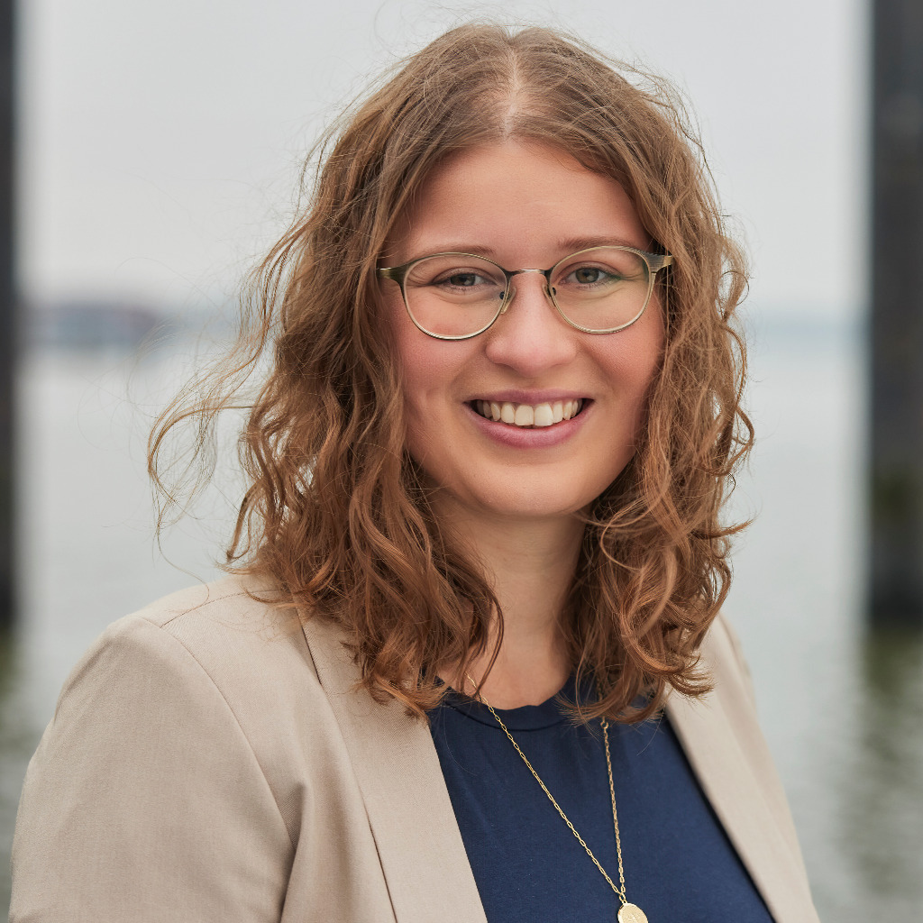 Ing. Kim-Laura Kern - Referentin Prozesse und Digitalisierung - Gasnetz ...