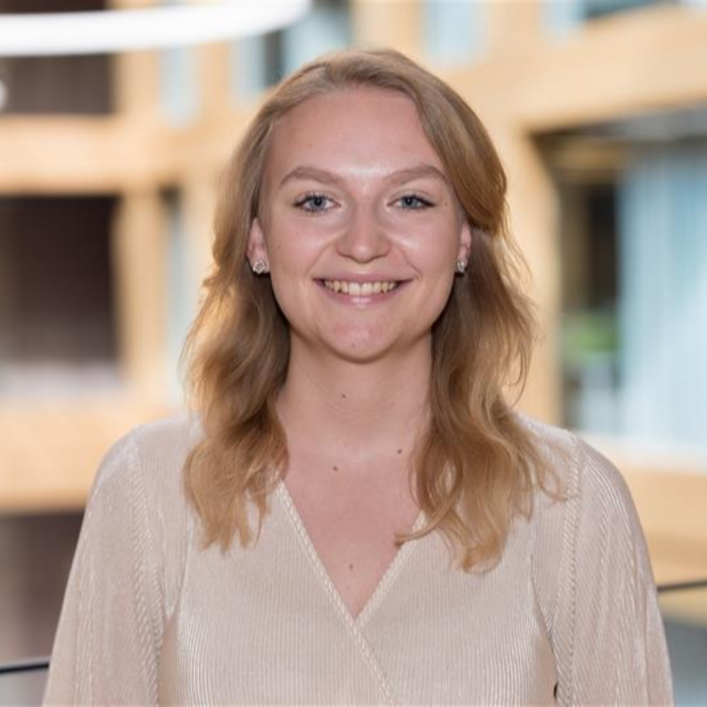 Katharina Slotta - Sachbearbeiter - IHK Nürnberg für Mittelfranken | XING