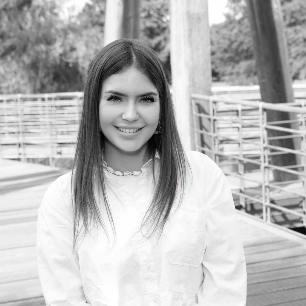 Lisa Lellinger - Projektassistentin - FAIRNET GmbH | XING