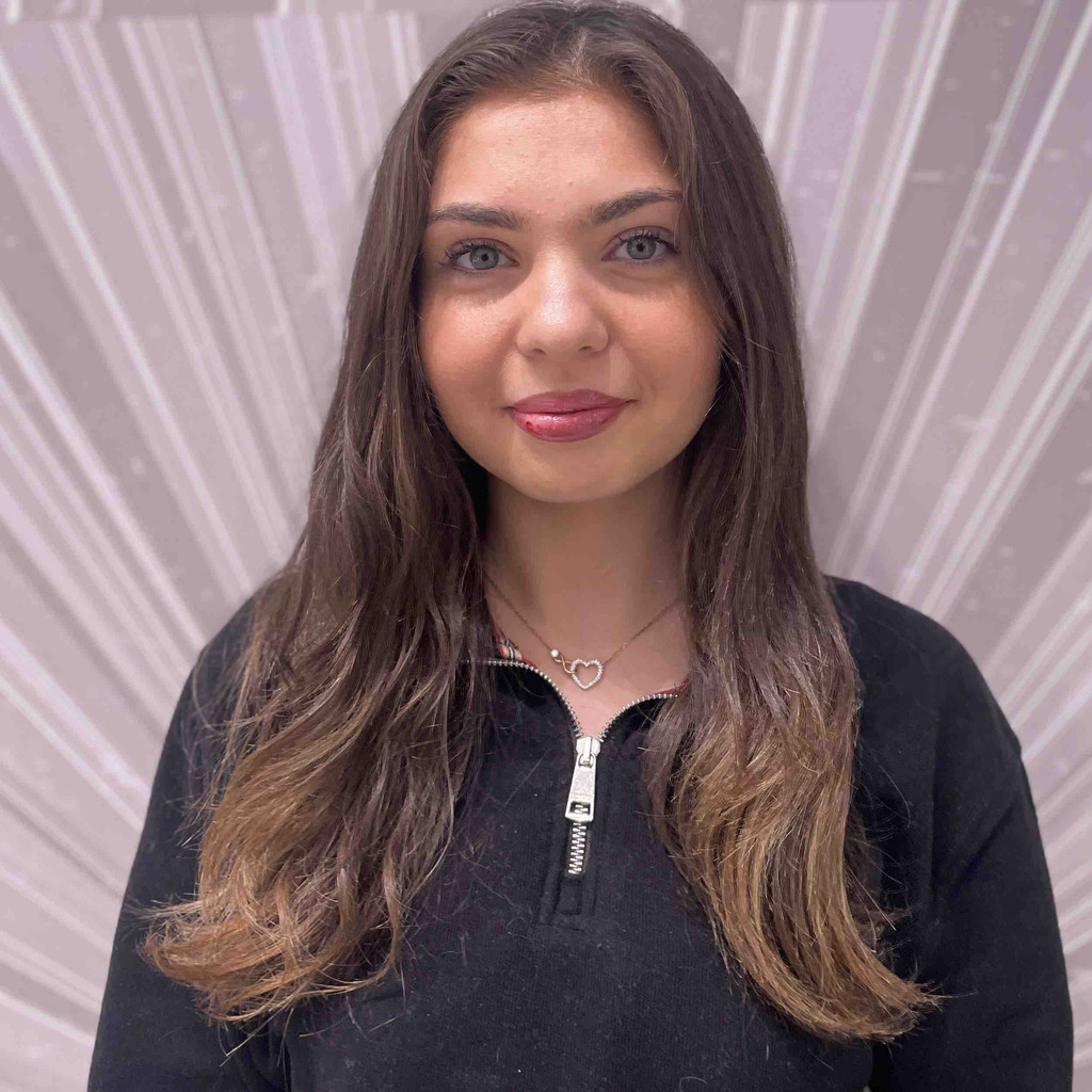 Maria Stanciu - Floormanagerin - Guess Europe Sagl | XING