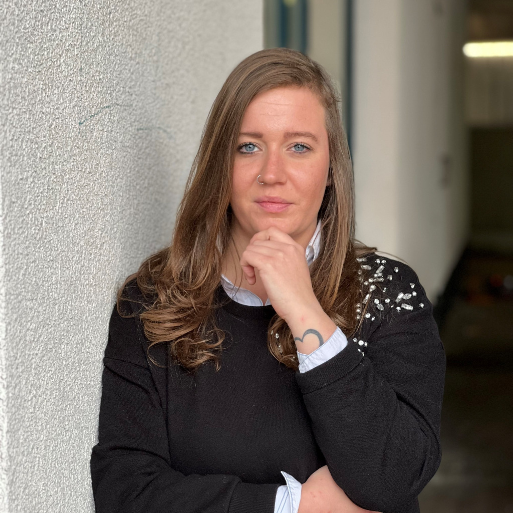 Jennifer Muchau - Recruiting Specialist - Hays | XING