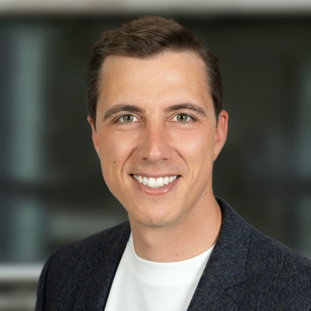 Alexander Wolfert - Projektleitung Lokalisierung eATS - Mercedes-Benz ...