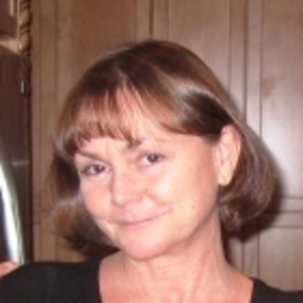 Sue Fletcher's Instagram, Twitter & Facebook on IDCrawl