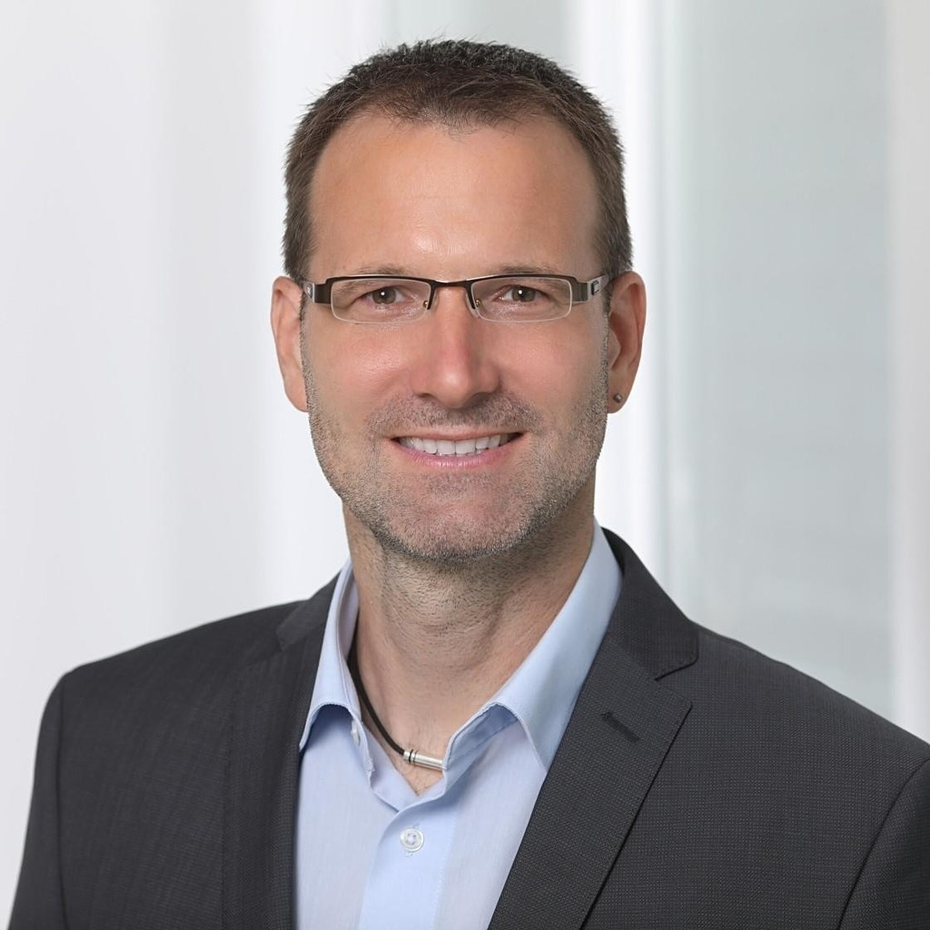 Dipl.-Ing. Eric Senner - Director Global Sales Automotive - SCHOTT AG ...