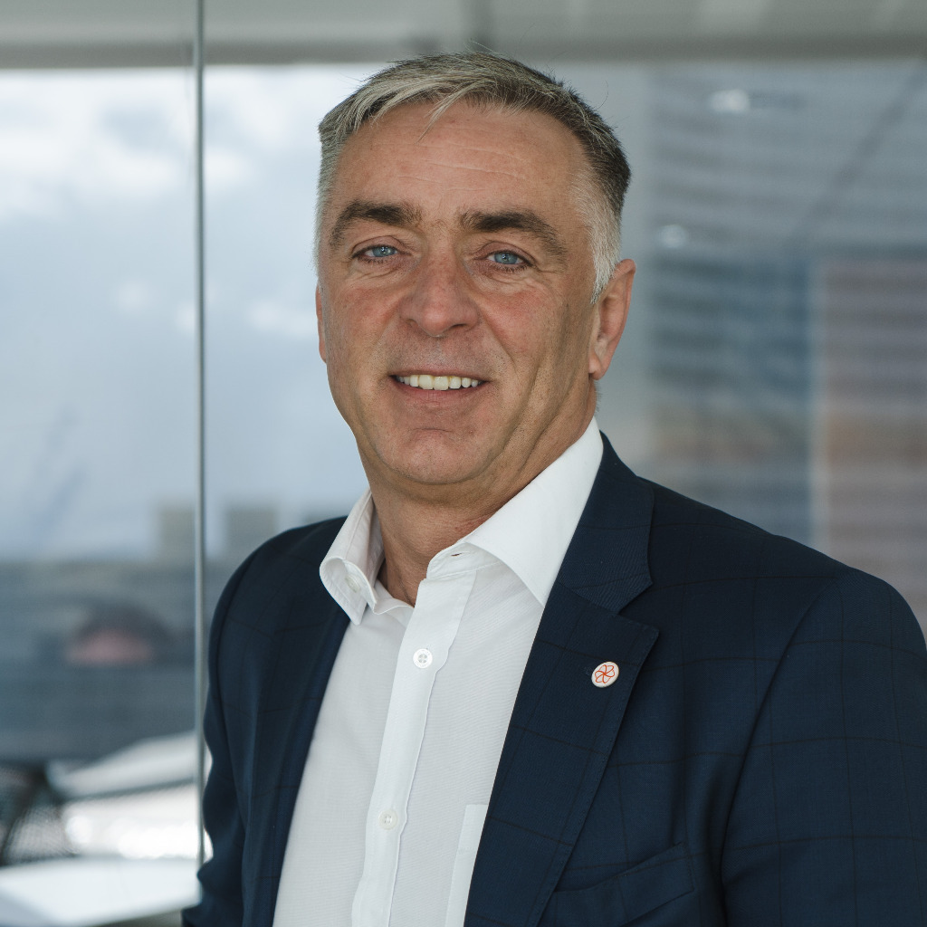 Dejan Simic - Senior Sales & Delivery Manager - QESTIT GmbH | XING