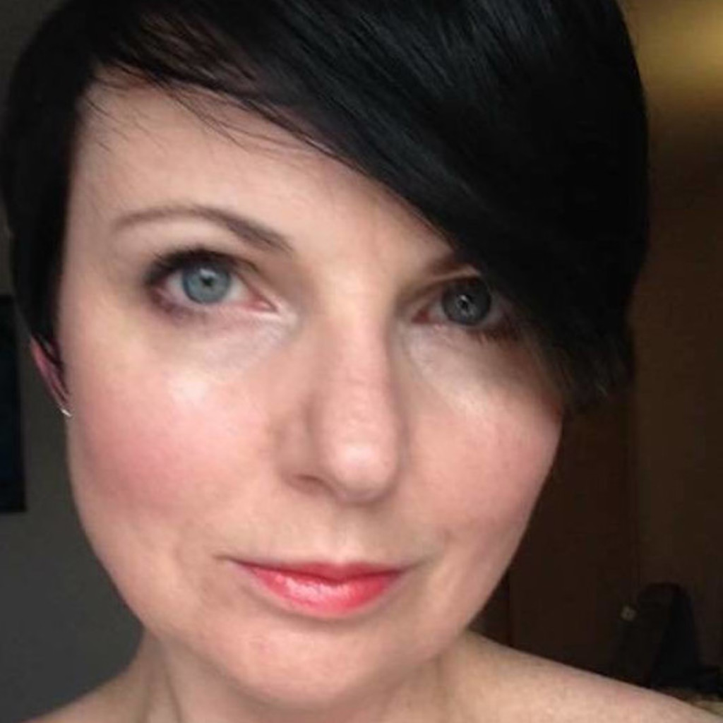 Clare Reeves - Voice-Over Talent - Clare Reeves Voiceovers | XING