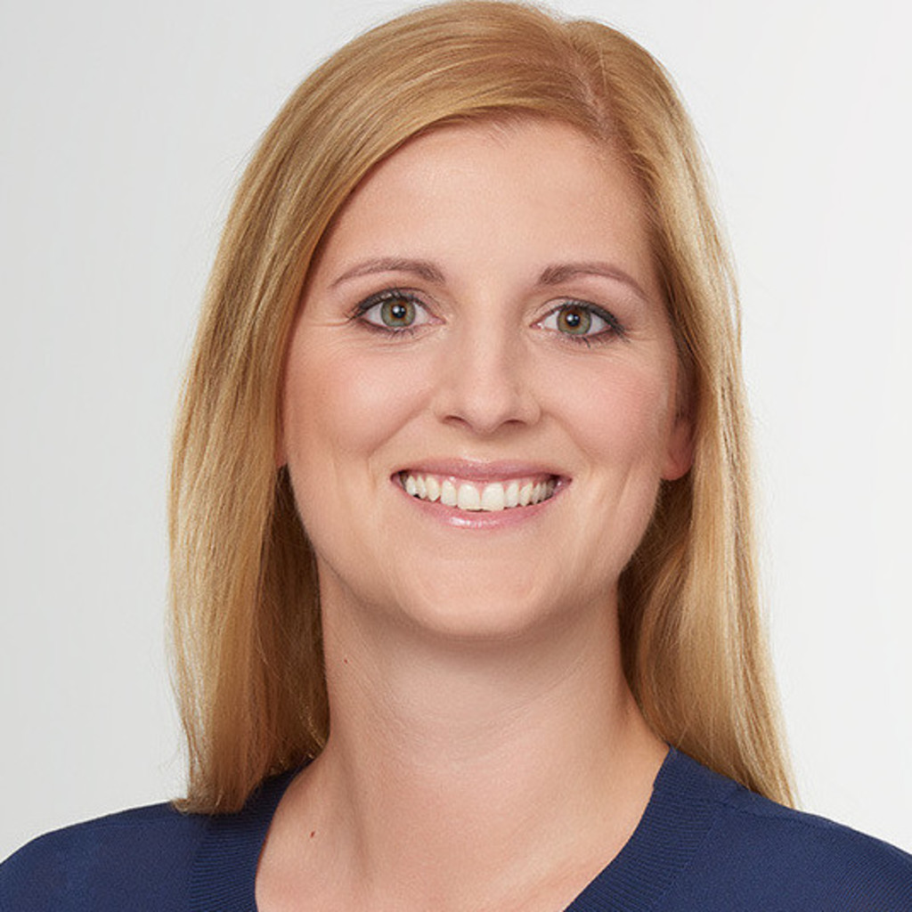 Jennifer Landa - Senior Manager HR Services - Ingram Micro Holding GmbH ...