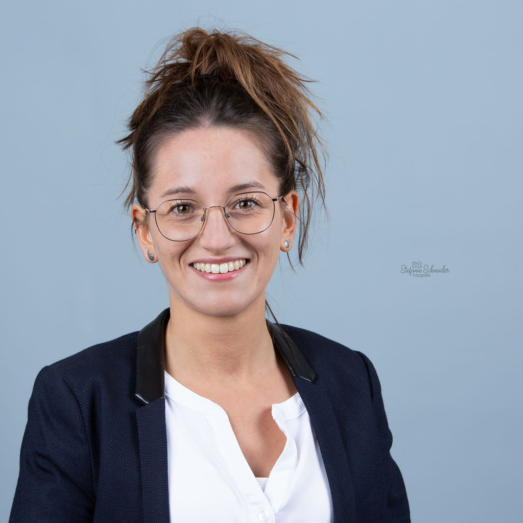 Ronja Germeroth - Eventmanagerin - Dr. Schumacher GmbH | XING