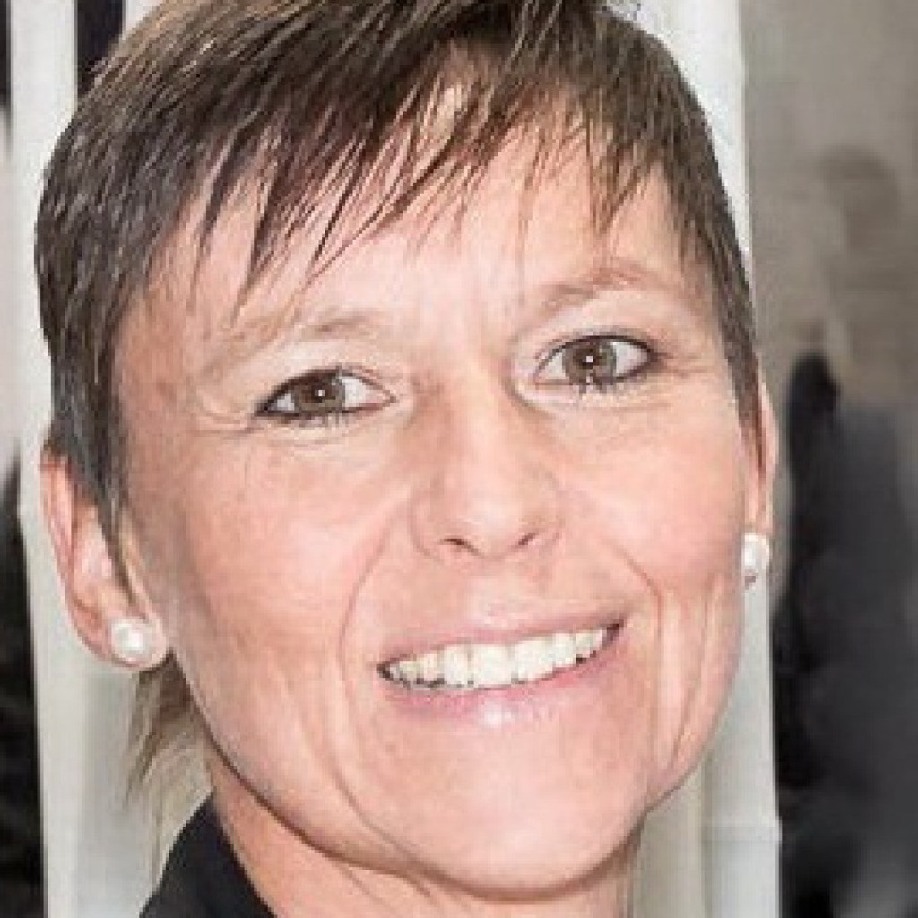 Sylvia Dombrowski's Instagram, Twitter & Facebook on IDCrawl