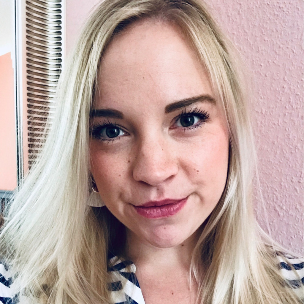 Jennifer Maria's Instagram, Twitter & Facebook on IDCrawl