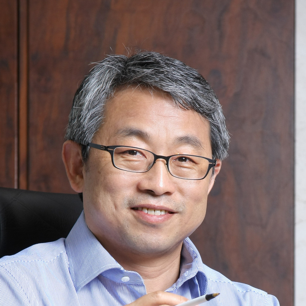 HOOSIK Michael MIN - CIO / Founder - Pine Investment Advisory Co., Ltd ...