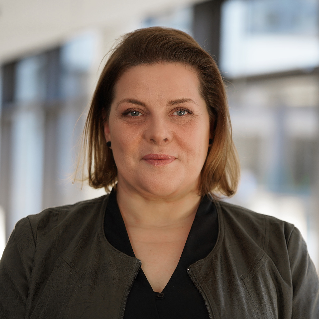 Sabiene Kortschakowski - Teamleitung HR Management Zentrale - Dirk ...