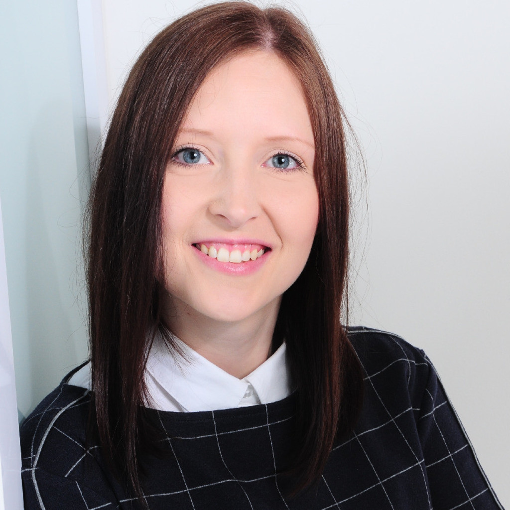 Lisa Rupp - Leitung der Finanzbuchhaltung - Excelsior Hotel Ernst AG | XING