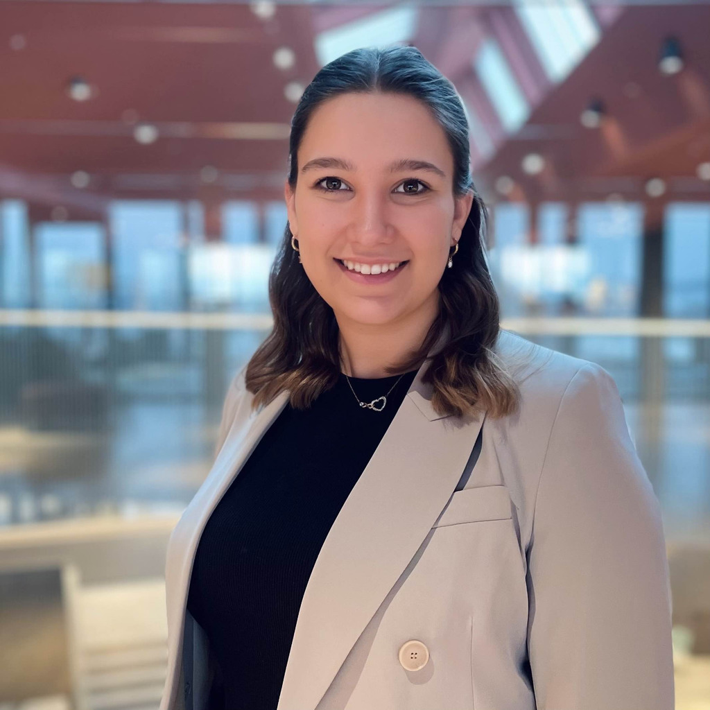 Emma-Lee Ehlers - Personalsachbearbeiterin im Bereich Ausbildung - Zech ...