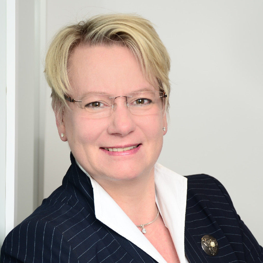 Christine Parnet - Marketing Executive - Malaysia Tourism Promotion ...