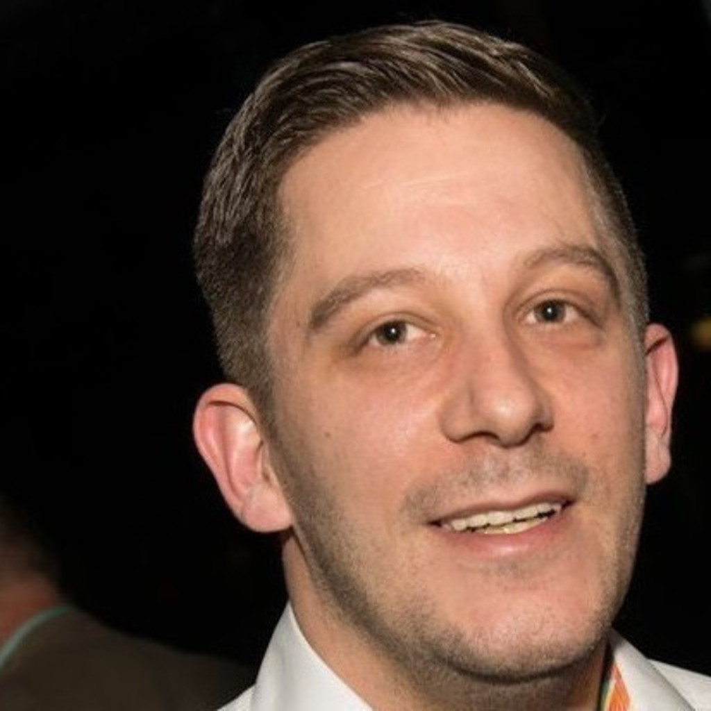 Dominik Christ - Geschäftsführer - Landcafe Holzmichel | XING