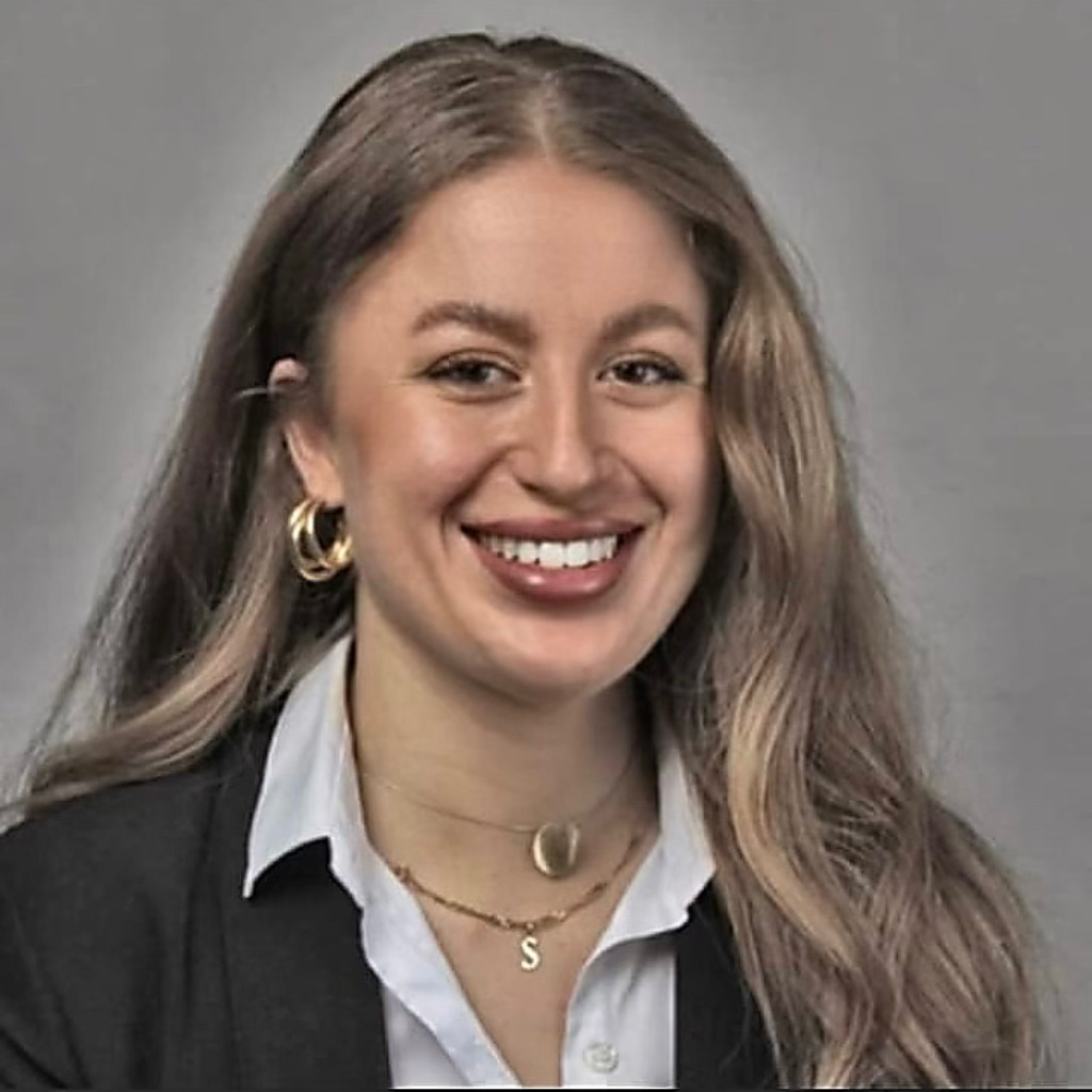 Sarah Eder - Verkaufsleitung Audi München Neuwagen - Volkswagen Group ...