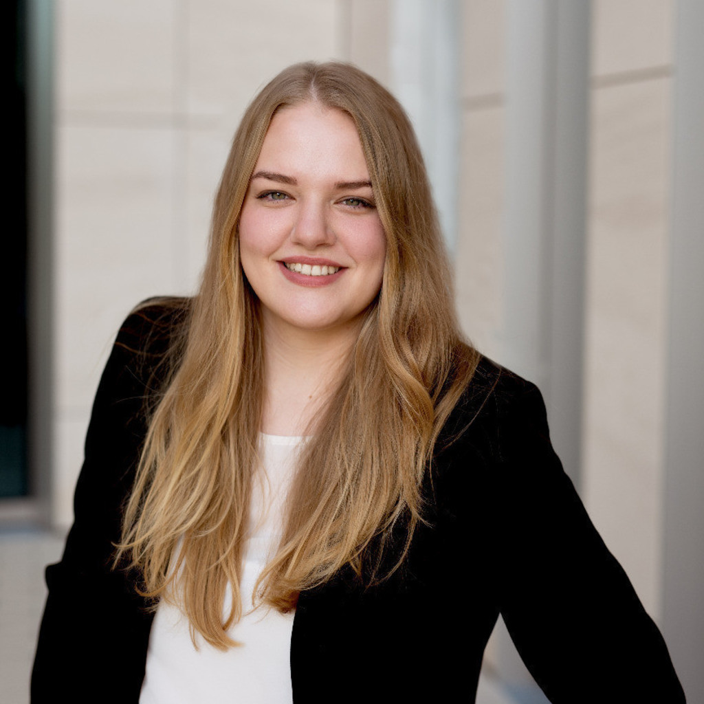 Jennifer Bertram - Catering und Hospitality Services - Hochschule ...