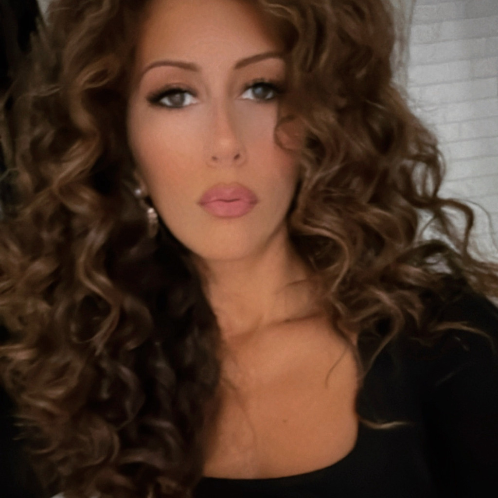 Mag. Selcan Cura - Arbeitsvermittlerin - Jobcenter Essen | XING