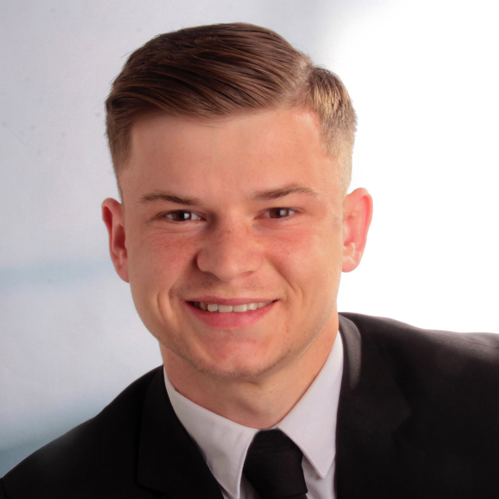 Robin Schnürer - Bezirksleiter - LBS Landesbausparkasse Süd | XING