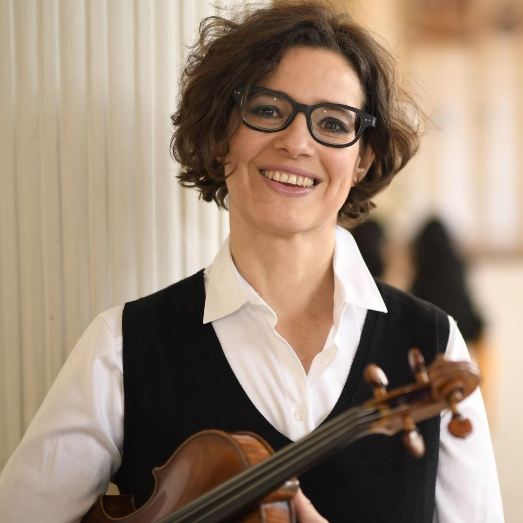 Eva Esser - Geigen- u. Klavierpädagogin - Ton | XING
