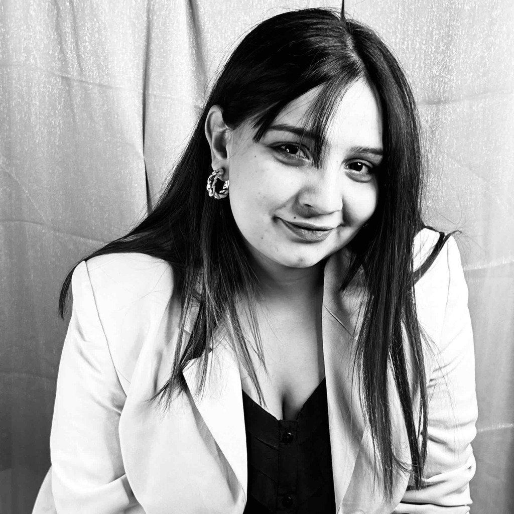 Risha Kaushik - Jewelry Designer - Zar | XING