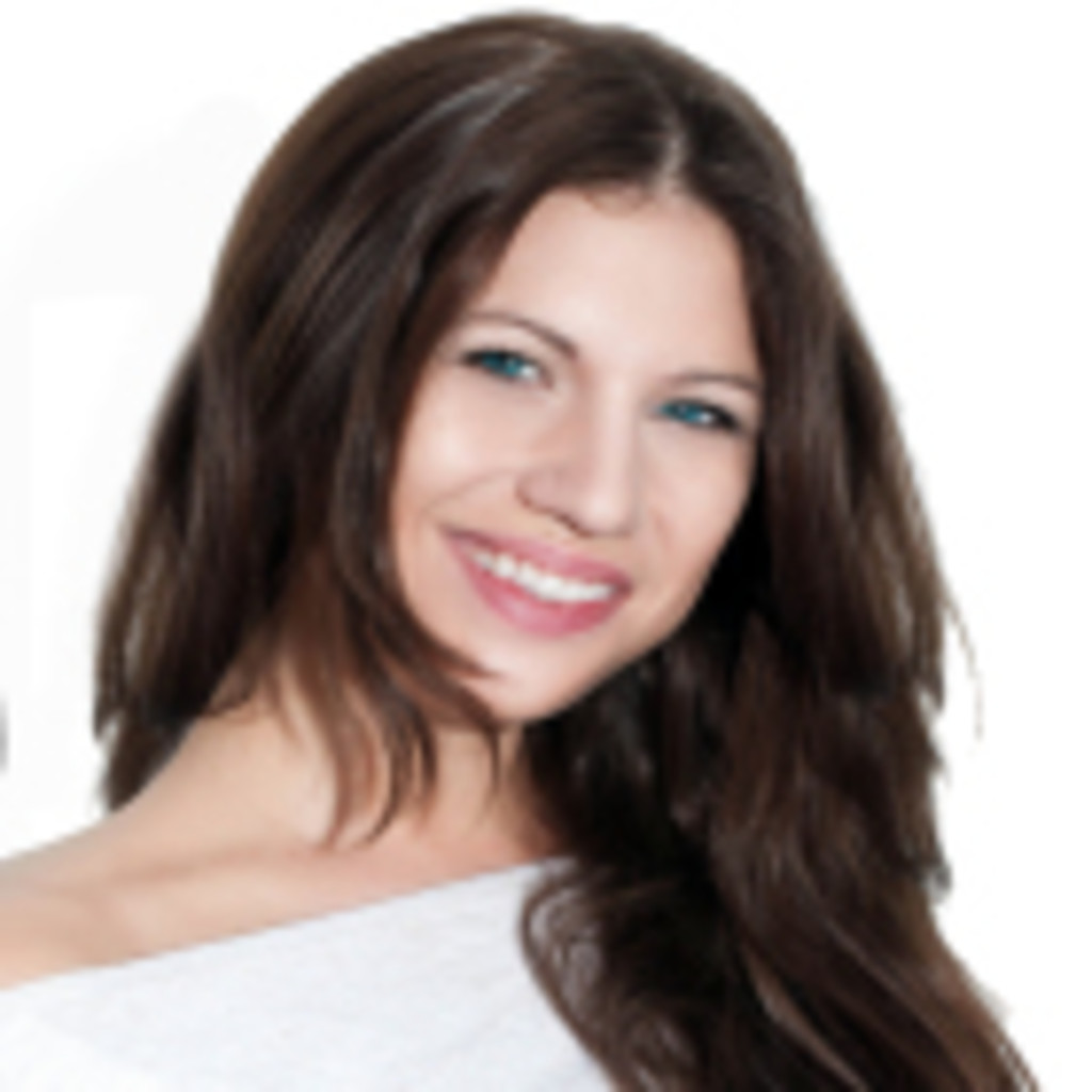 Anne Aselmann - Art Director | Fotografin - karasu GmbH | XING