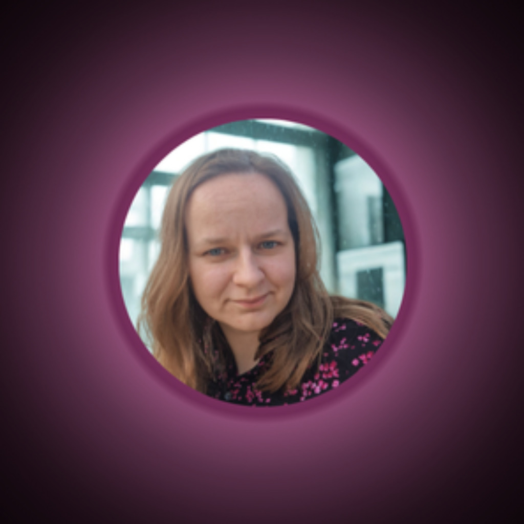 Christina Albrecht - Head of marketing and customer support - unu GmbH ...