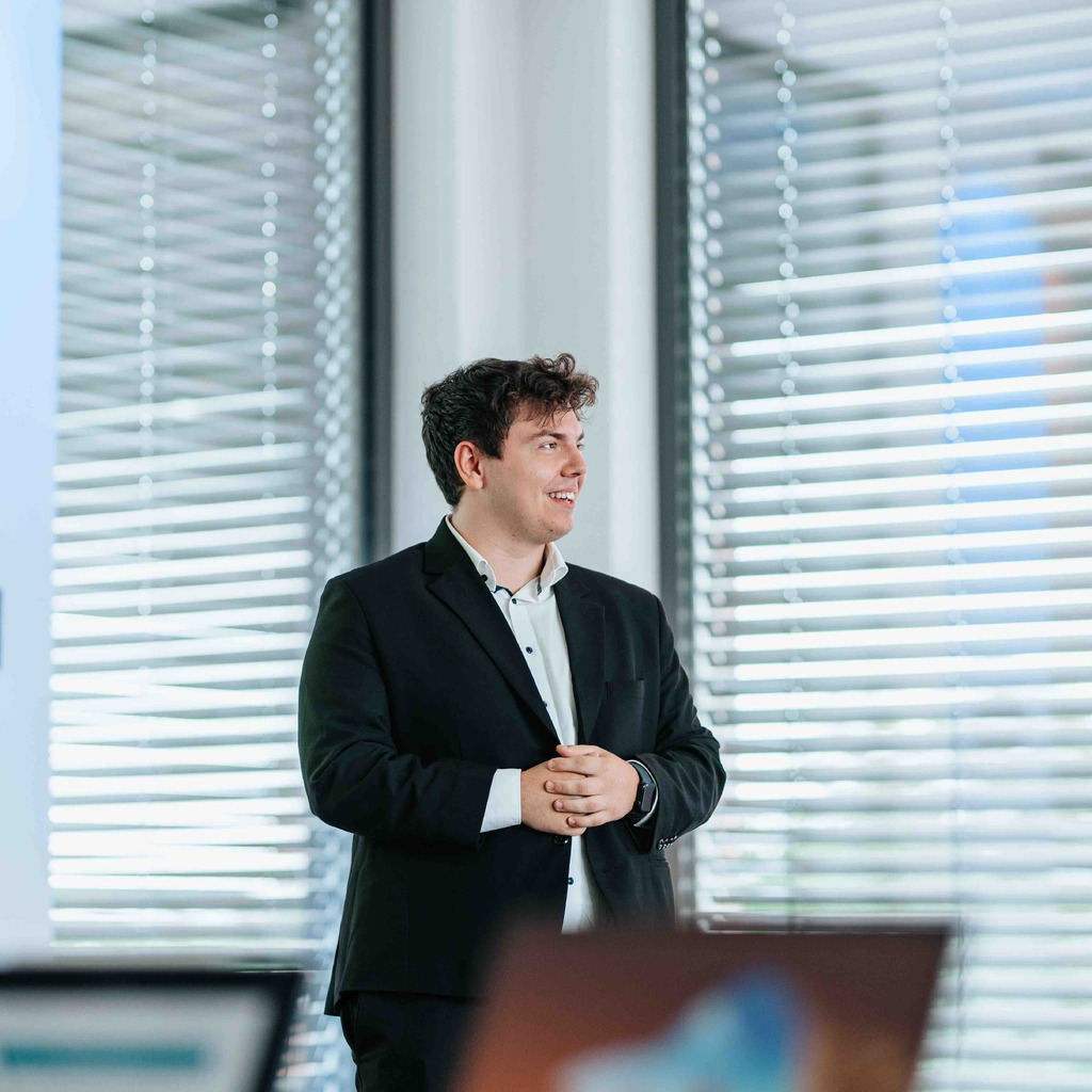 Daniel Immel - Projektmanager - VReG - Volksbank Raiffeisenbank eG | XING